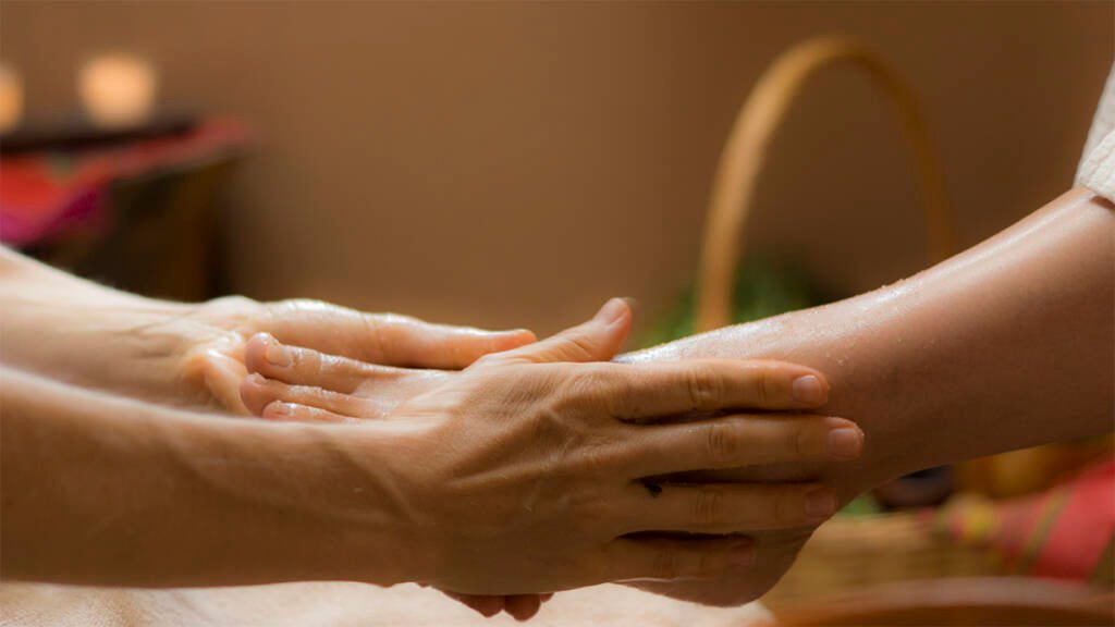 WELLNESS / HOLISTIC TREATMENTS – Bric Spa